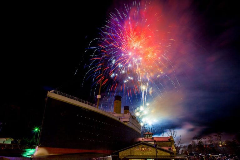 Thanksgiving Fireworks at the Titanic 2017